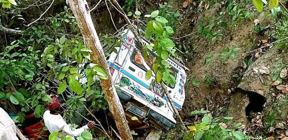 One killed in Dang Jeep accident « Nepal Page